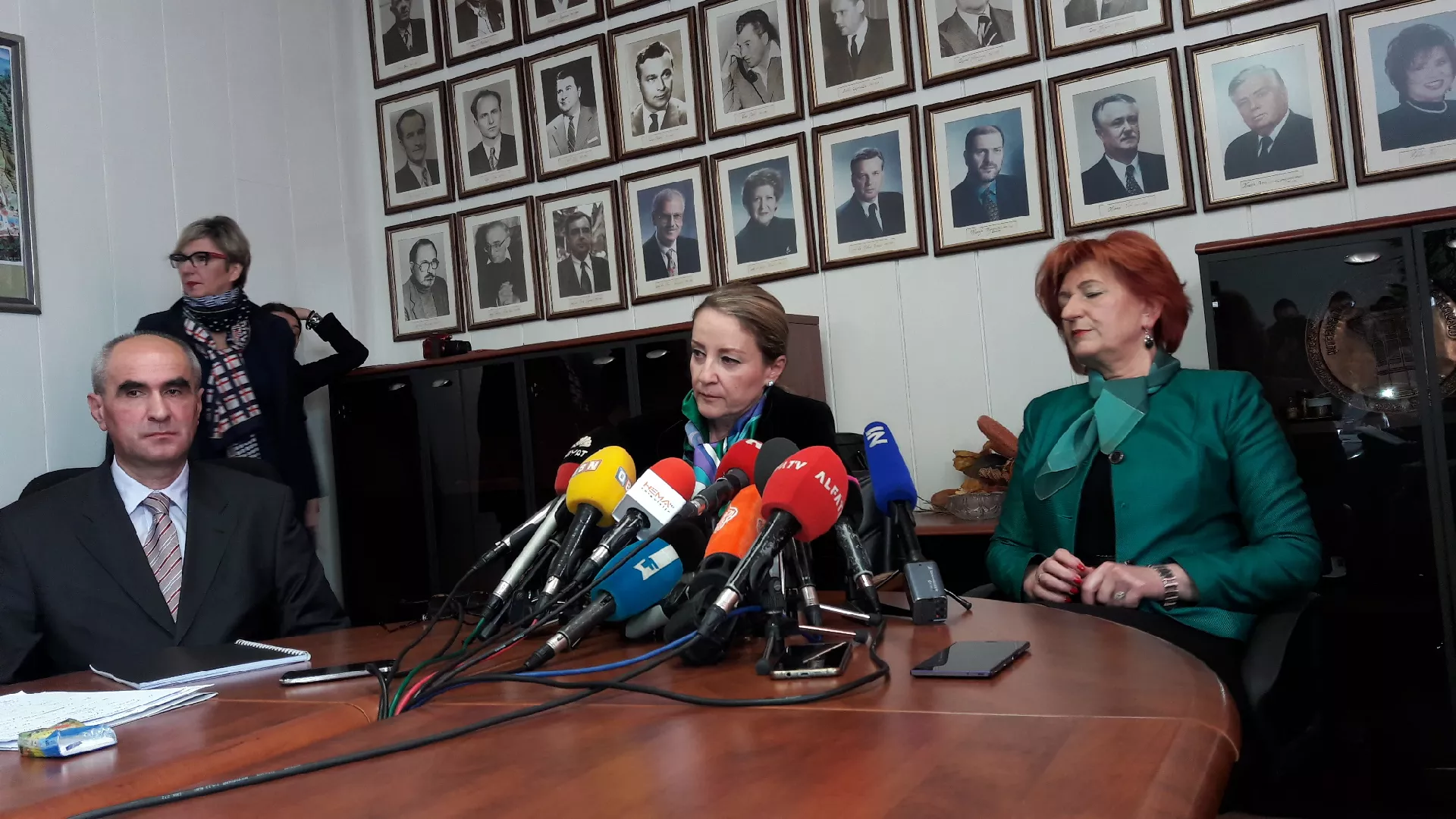 Reforma zdravstva Ademaj i Izetbegović: Pacijentima sve teže!